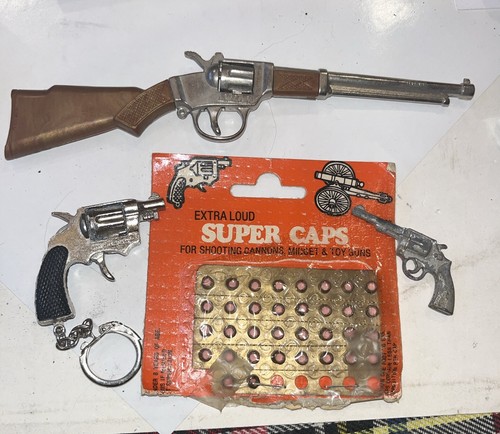 VINTAGE LOT of MINIATURE VICTORY SDS TOY CAP GUNS RIFLE PISTOL 1970’s ...