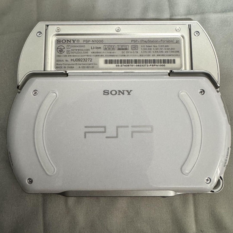 Sony PSP Go Console Pearl White PSP-N1000 Rare FW6.10 Box Manual ...