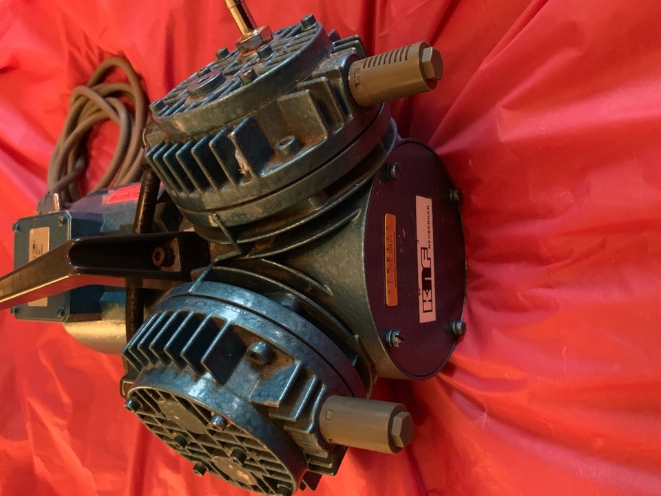 Used KNF NEUBERGER N035.1ANP LABORATORY TWIN HEAD VACUUM PUMP | eBay