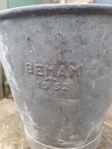 Vintage 1952 Military crows foot arrow Beman Galvanised Bucket ...