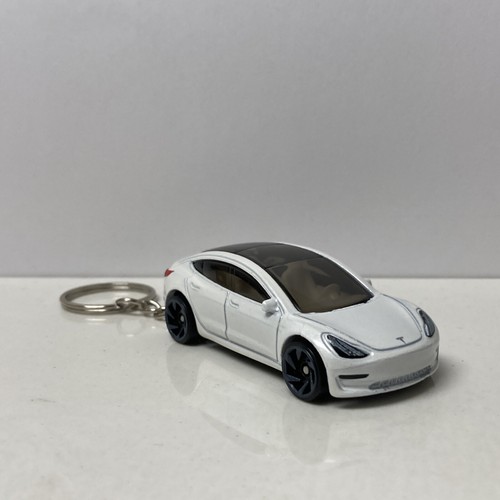 RARE KEY CHAIN WHITE TESLA MODEL 3 CUSTOM LIMITED EDITION 2017 2018 ...