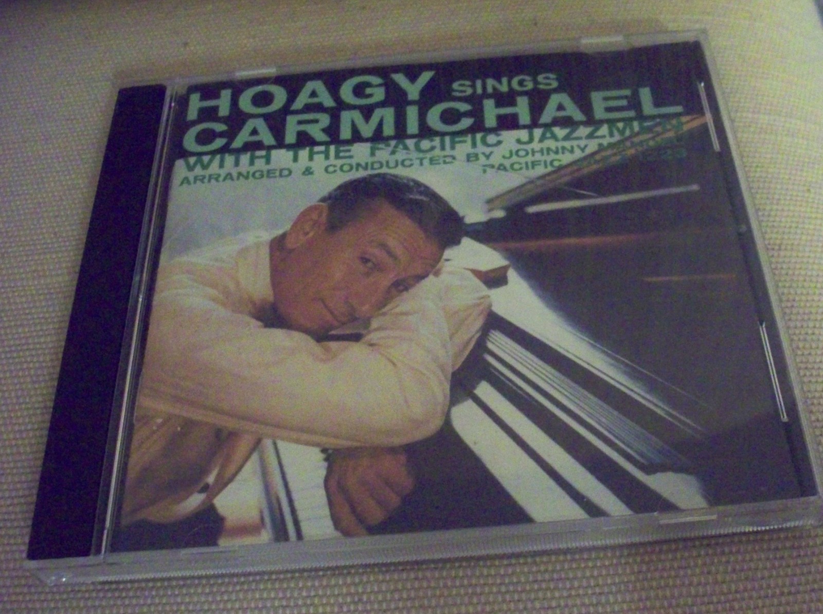 Hoagy Sings Carmichael by Johnny Mandel & His Orchestra/Hoagy ...
