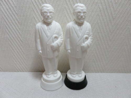 Vtg KFC Col Sanders old store stock plastic salt and pepper shakers ...