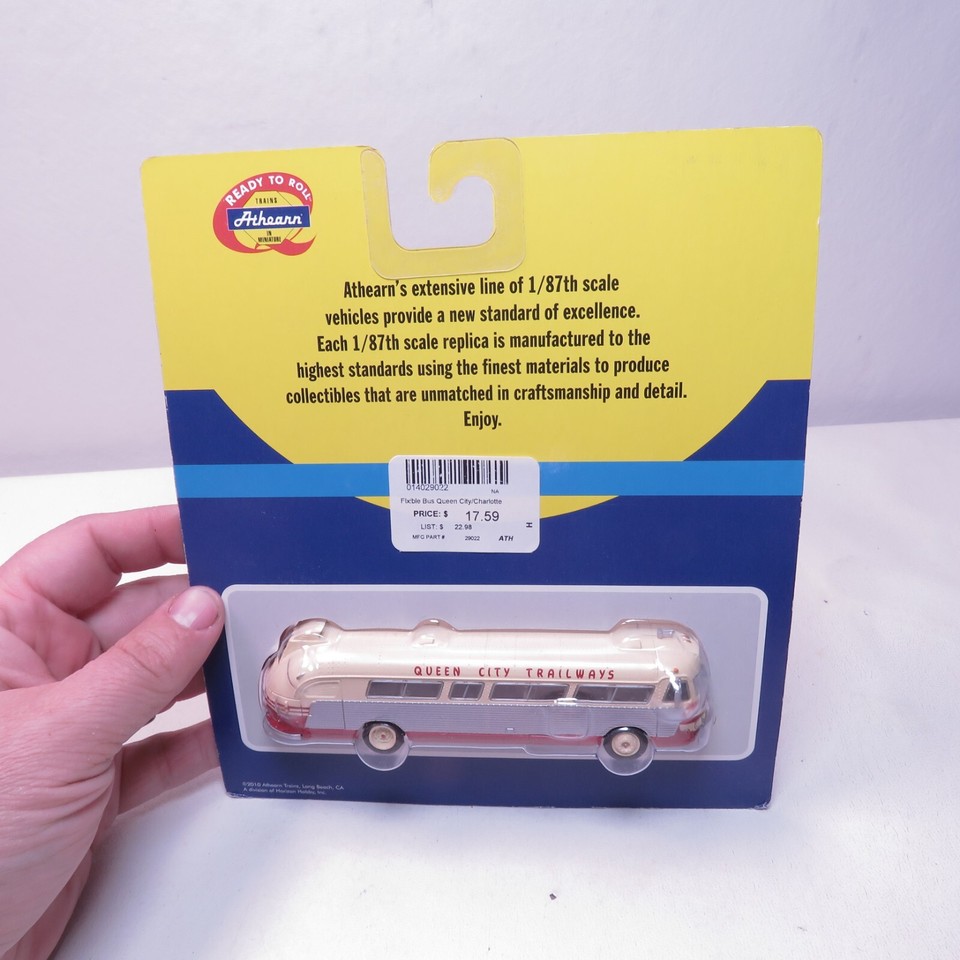 Athearn HO QUEEN CITY TRAILWAYS Visicoach Bus to CHARLOTTE ~ 1:87 Scale ...