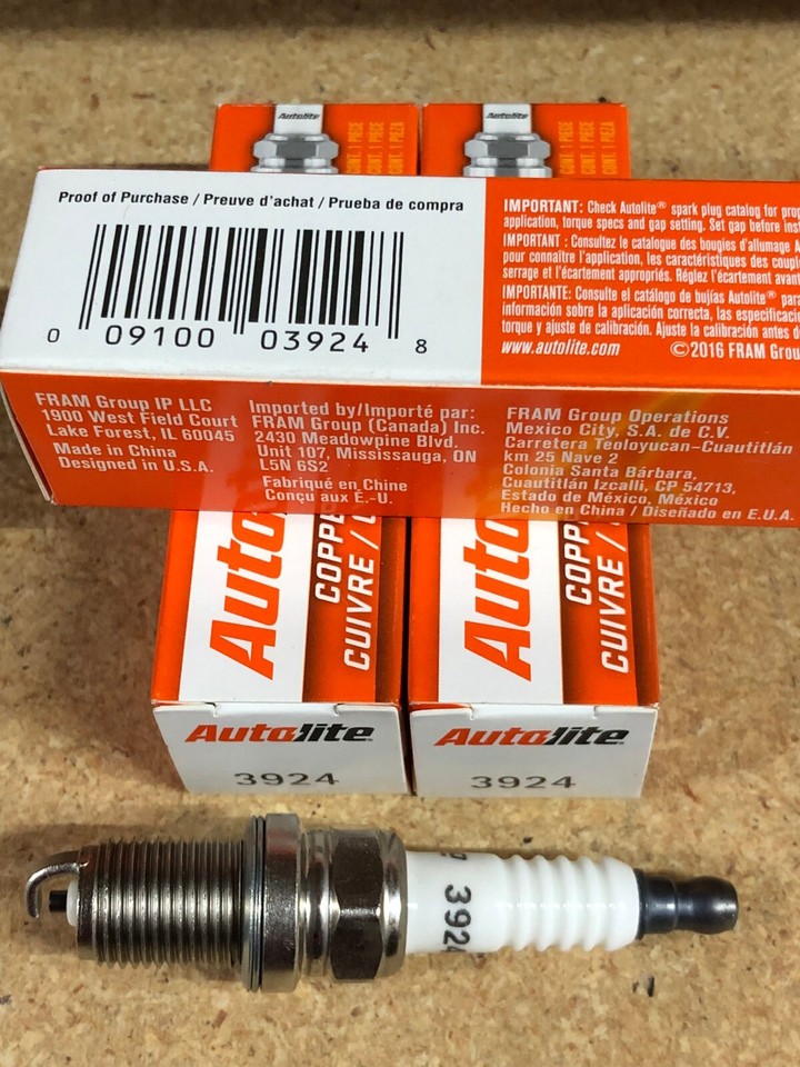 LOT OF (3) AUTOLITE 3924 RESISTOR SPARK PLUGS | eBay