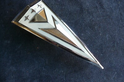 1963 Pontiac Grille Arrow Emblem 544965 PON63 | Front | Genuine OEM