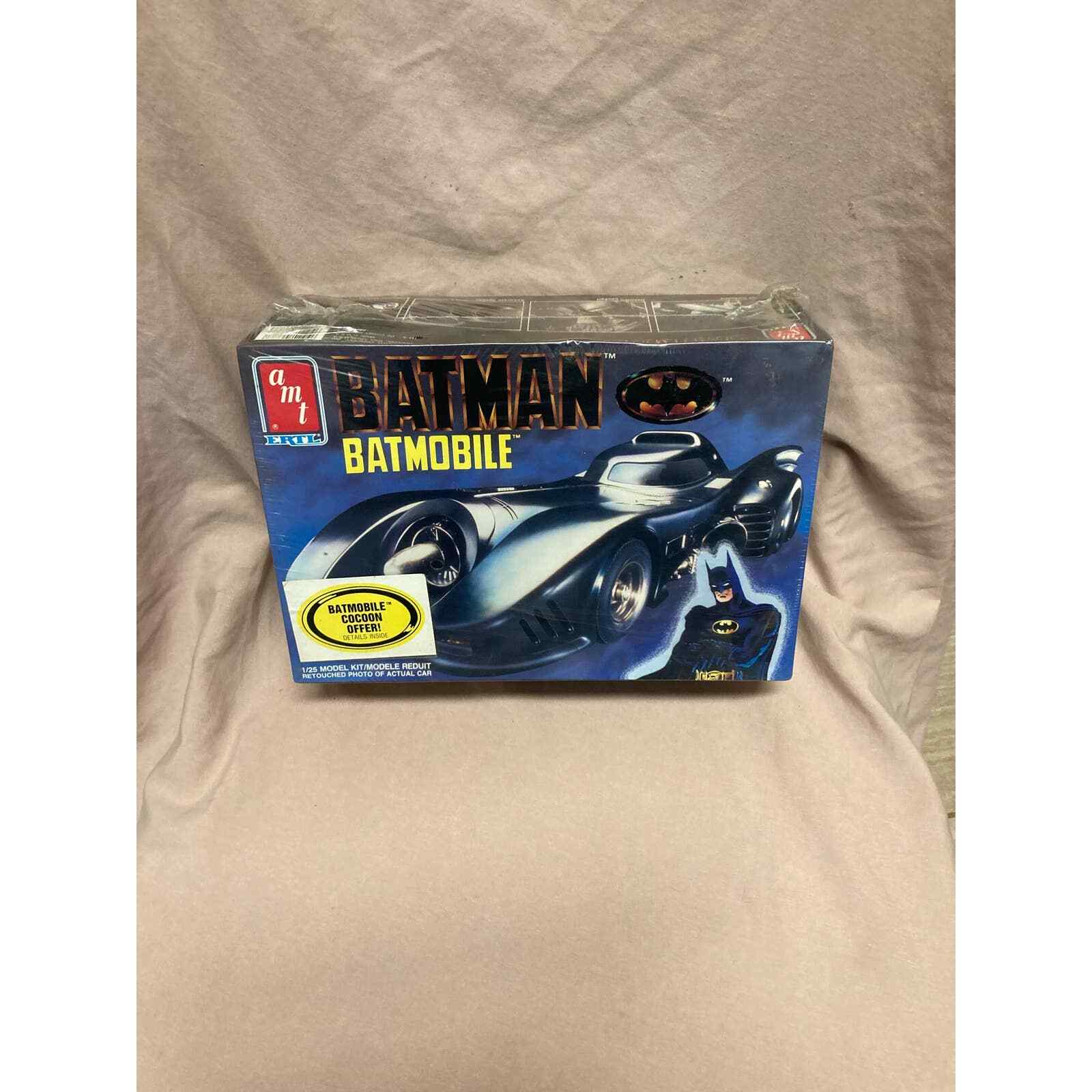 Vintage 1989 amt ERTL Batman Batmobile 1/25 Model Kit | eBay