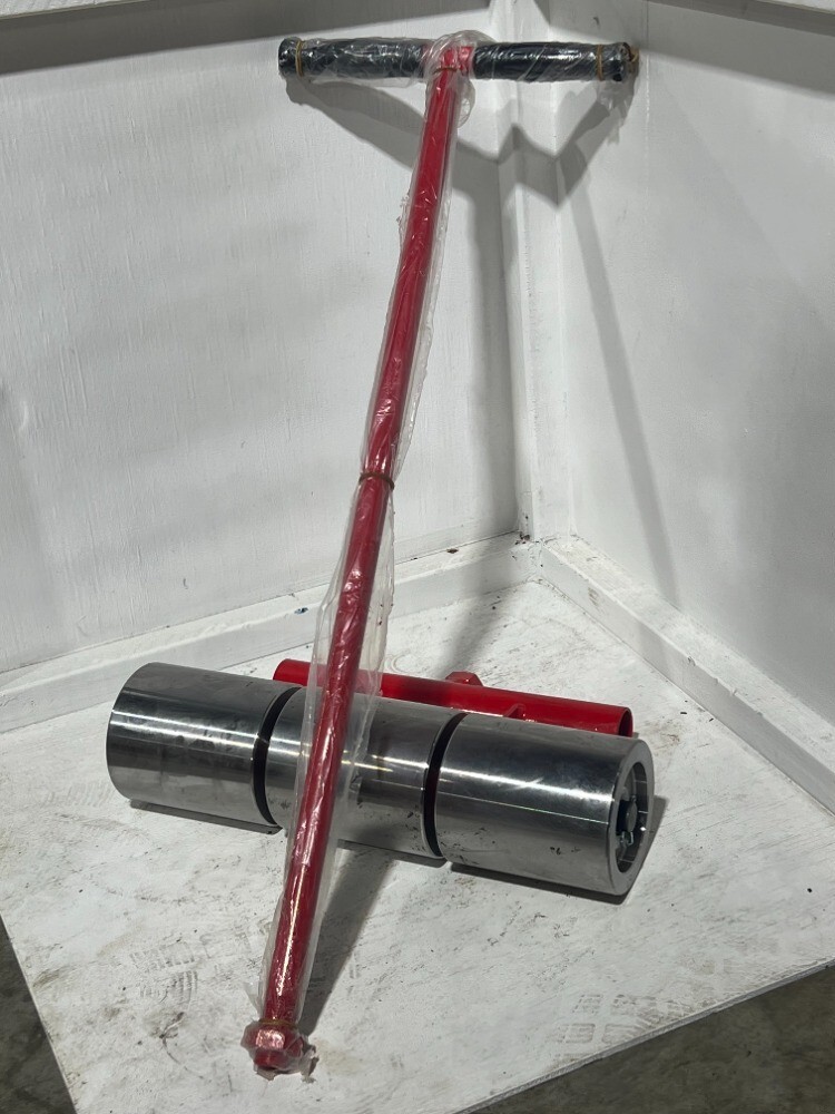 NEW Old stock Roberts 75 lb Vinyl And Linoleum Floor Roller W ...