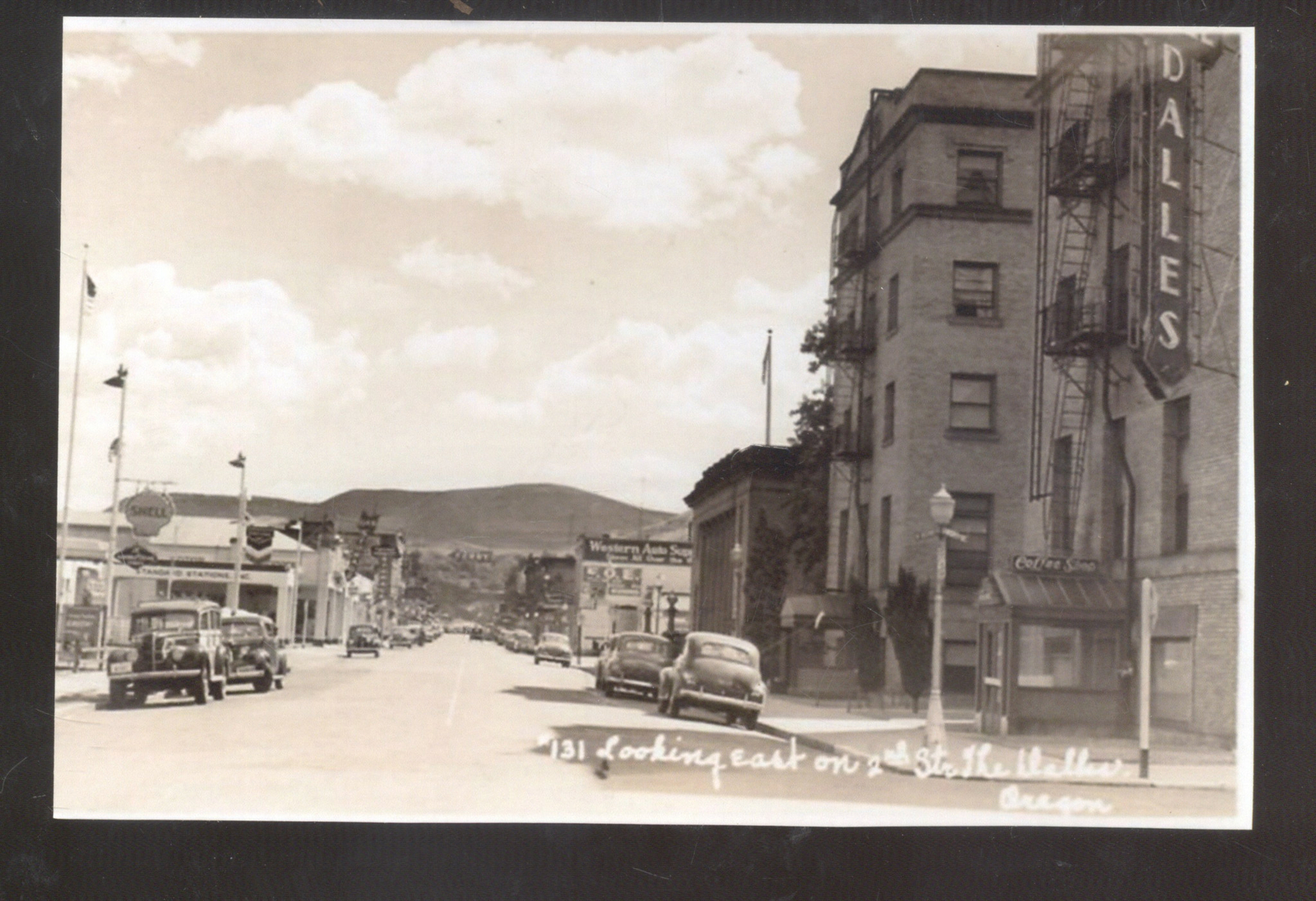 REAL PHOTO THE DALLES OREGON DOWNTOWN STREET SCENE OLD CARS POSTCARD ...