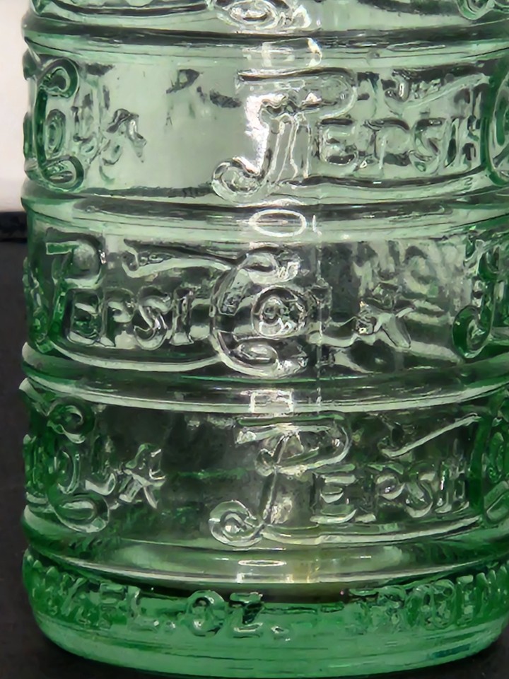 Ultra-Rare 1925-1930 Green Pepsi-Cola Bottle | Script Logo 18 times | P ...