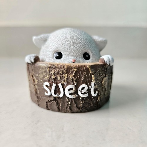 Bobblehead Car Dashboard Toy – Cute Shaking Head Showpiece for Home ...