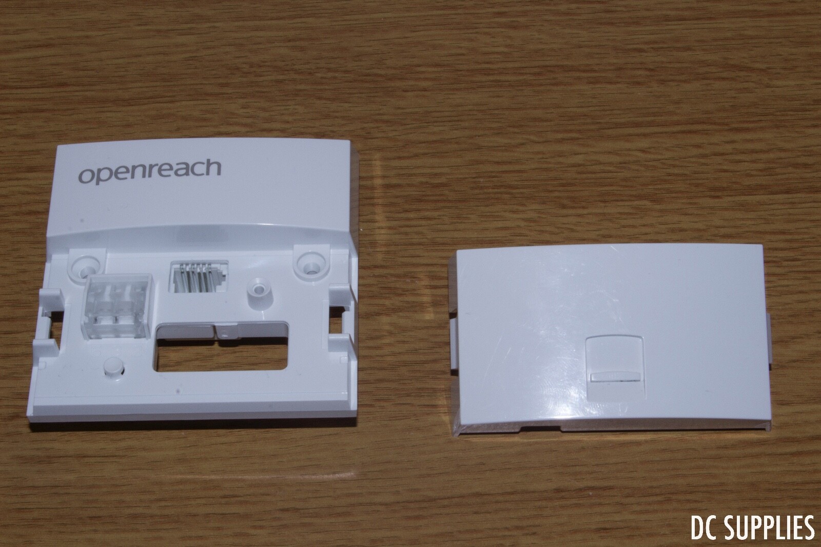OpenReach BT Master Socket NTE5C MK2 + MK4 + Back Box NEW 2018 Screws ...