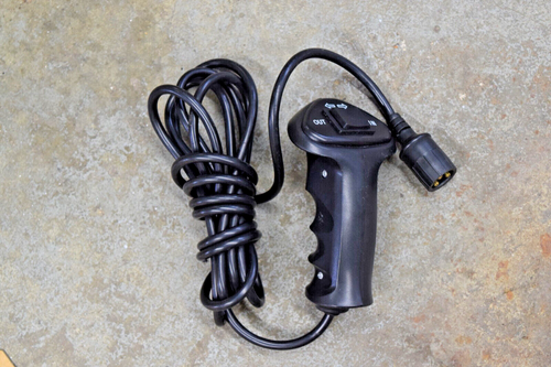 Bulldog Winch Standard Hand Controller Truck w/ 3-Prong Push-In Plug ...