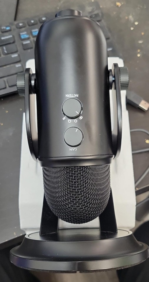 Logitech for Creators Blue Yeti USB Microphone for Gaming, Streaming ...