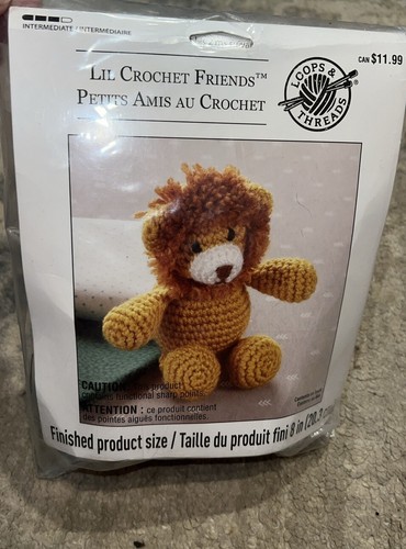 NEW LOOPS & THREADS LIL CROCHET FRIENDS "LION" KIT STUFFED ANIMAL | eBay