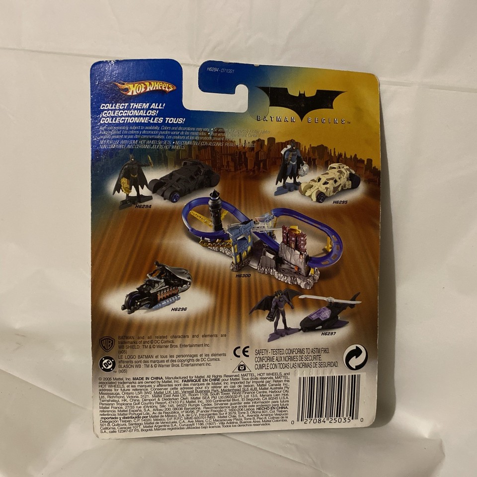 Hot Wheels Batman Begins Batcycle w/Batman Rider c2005 | eBay
