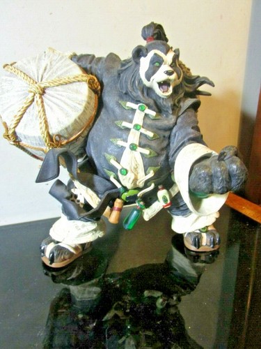 World of Warcraft Pandaren Brewmaster Chen Stormstout Deluxe Action ...