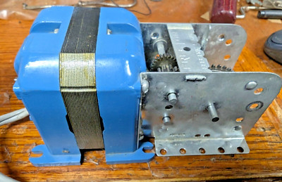 WORKING nicer blue 49 MOTOR A.C. GILBERT ERECTOR with switch orig cord ...