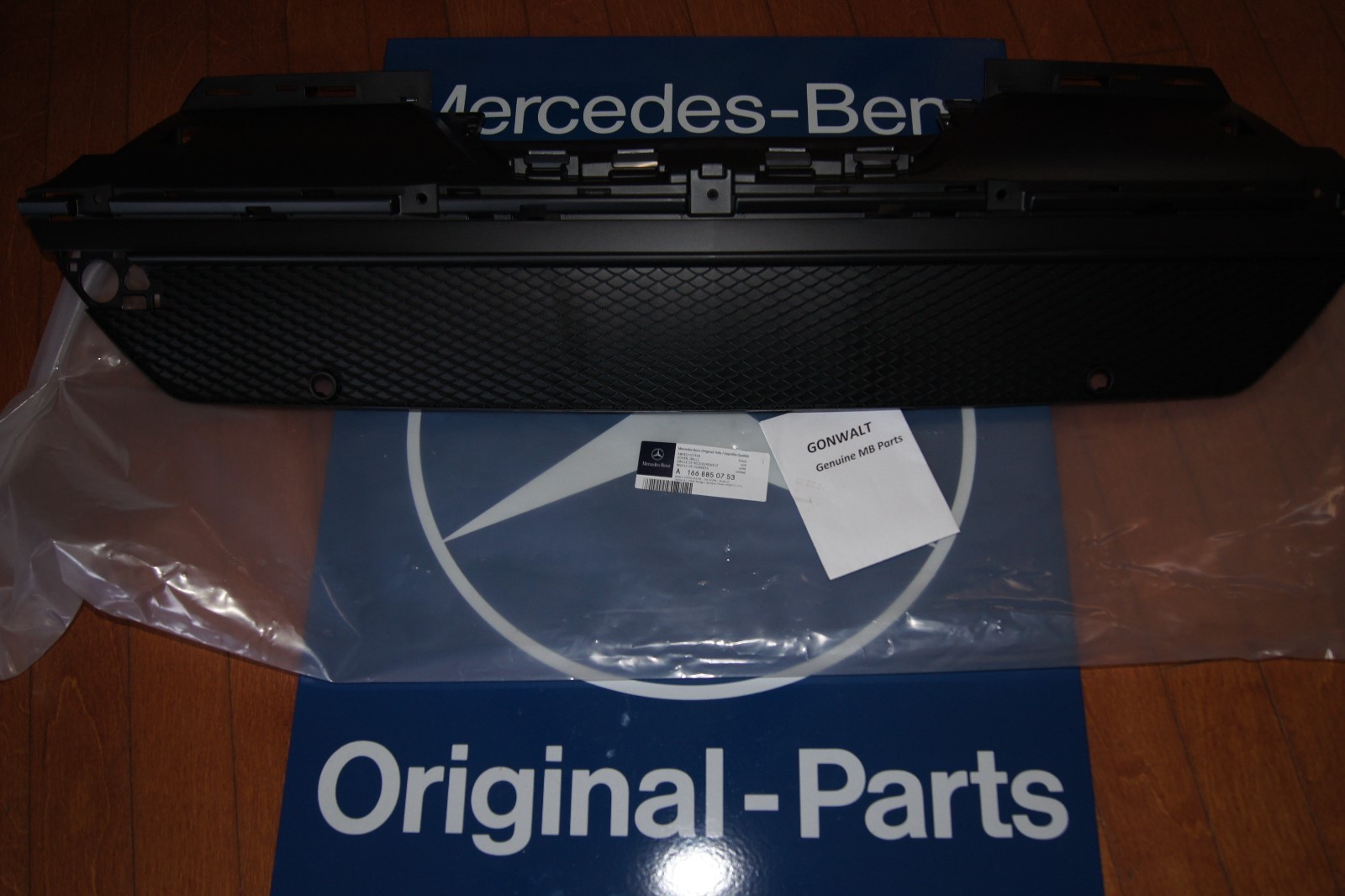 Mercedes Benz Genuine Rear Bumper Cover Grill Grille W166 OE 1668850753 ...