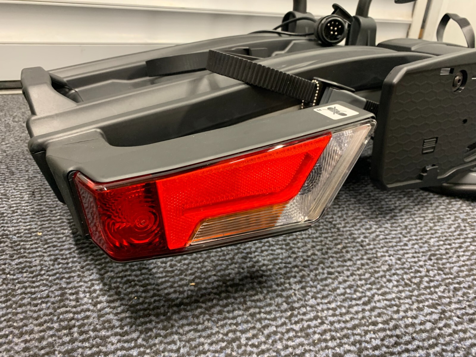 GENUINE VOLVO / THULE FOLDING TOWBAR BICYCLE BIKE CARRIER FIX4BIKE ...