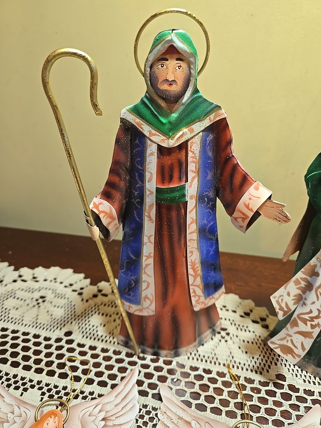 Modern Metal Holy Family Nativity 10" Mary Joseph Jesus 3 Angels ...