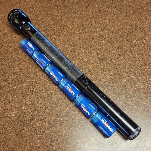 2003 Maglite 6D Cell Black Flashlight 19.5" Long D6002716107 Made in U ...