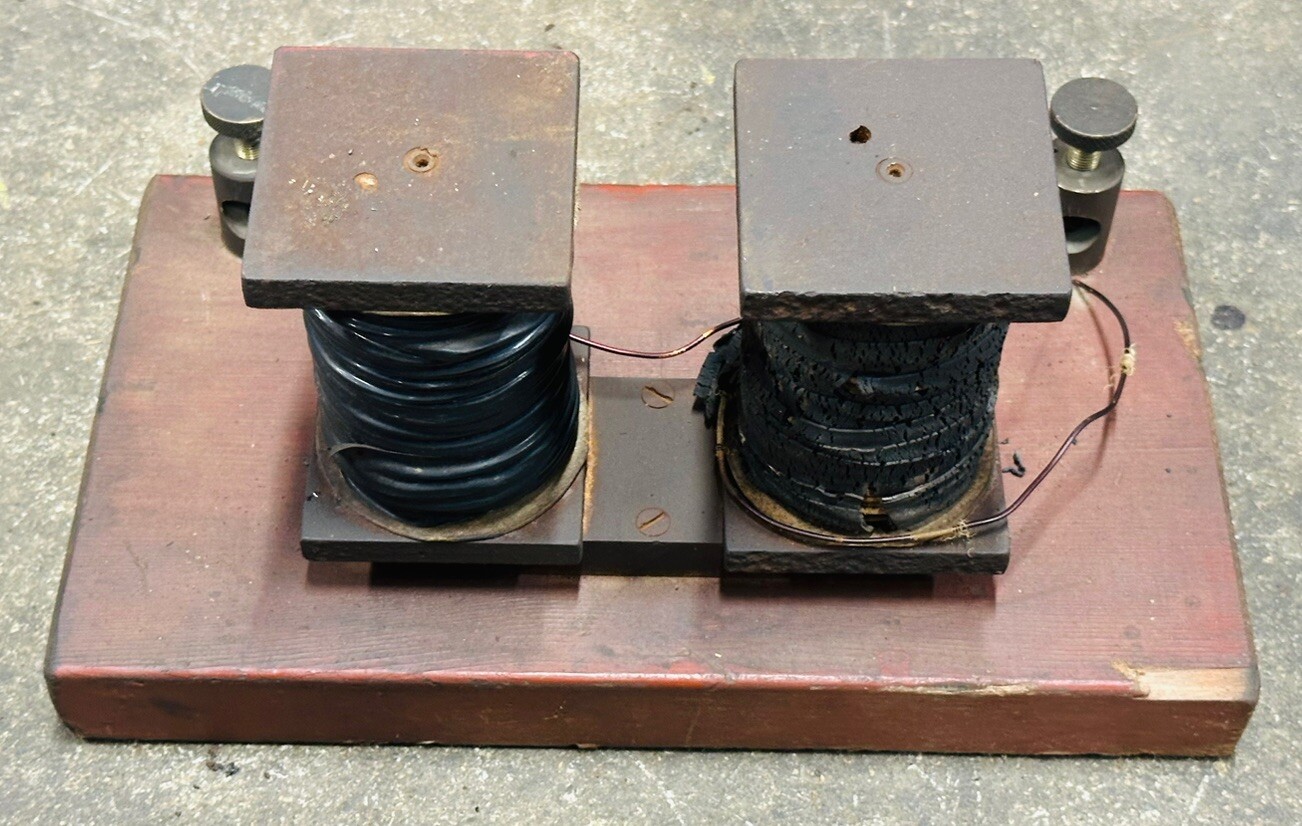 MAGNETO CHARGER Auto Motorcycle Hit Miss Gas Engine TESTED GOOD | eBay