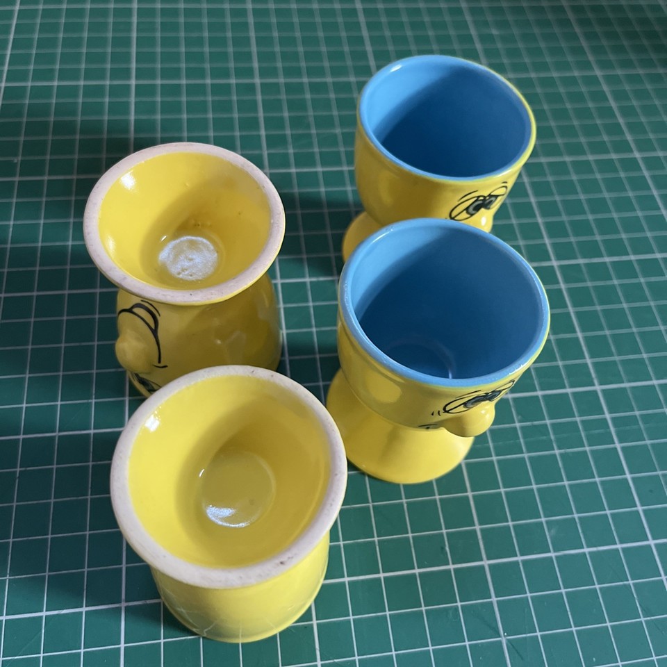 Vintage Trade Wind Ceramic Set 4 Egg Cups yellow blue Funny Face Design ...