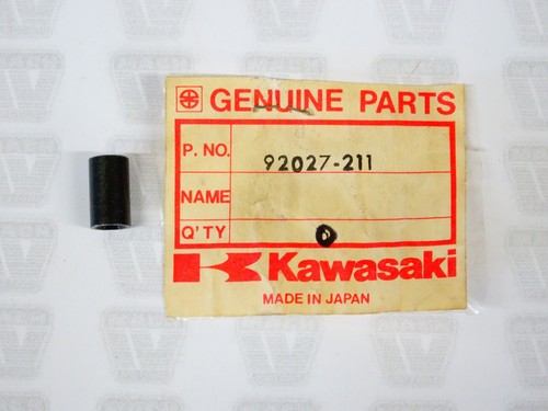 Kawasaki NOS NEW 92027-211 Meter Collar Z1 KZ KZ1000 KZ900 KZ750 KZ650 ...
