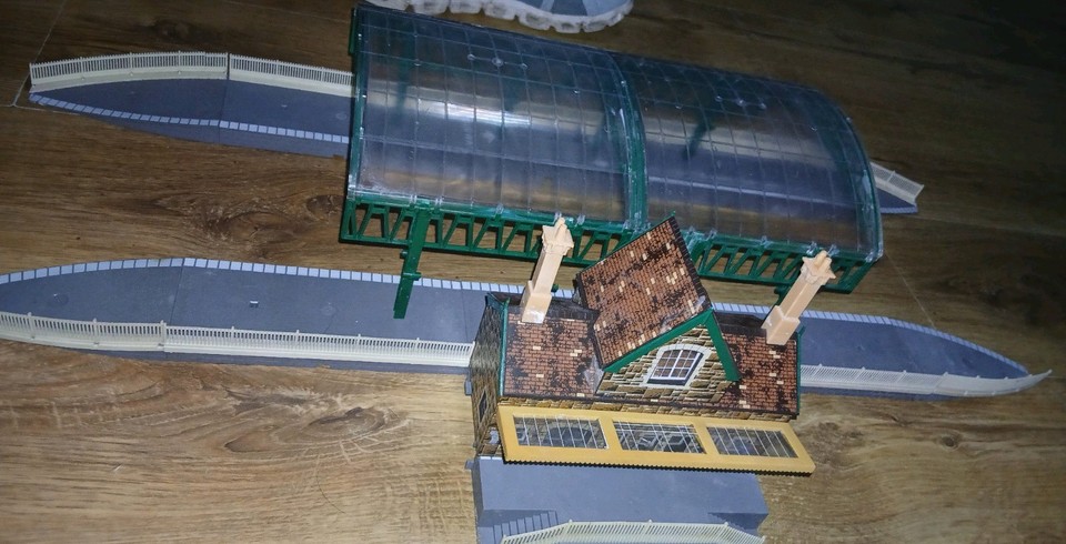 Hornby Station Terminus 00 Gauge Scale Model | eBay UK