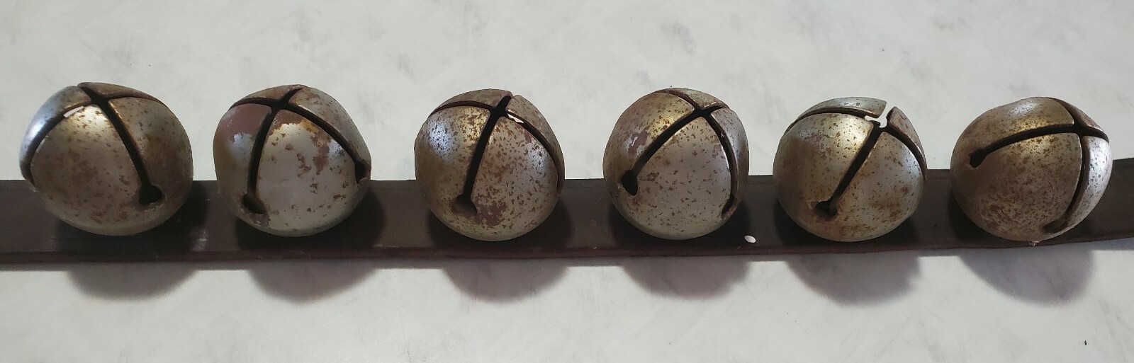 VINTAGE SLEIGH BELLS ON OLD LEATHER BELT 6 METAL BELLS 1 1/2" dia. | eBay