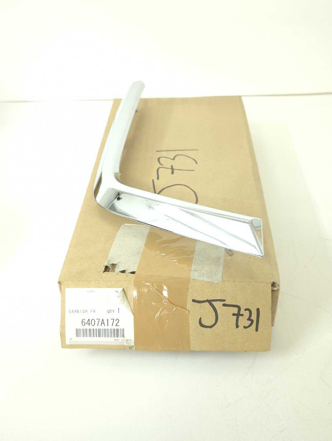 Genuine Mitsubishi 6407A172 Lower Front Bumper Right Side Molding for ...