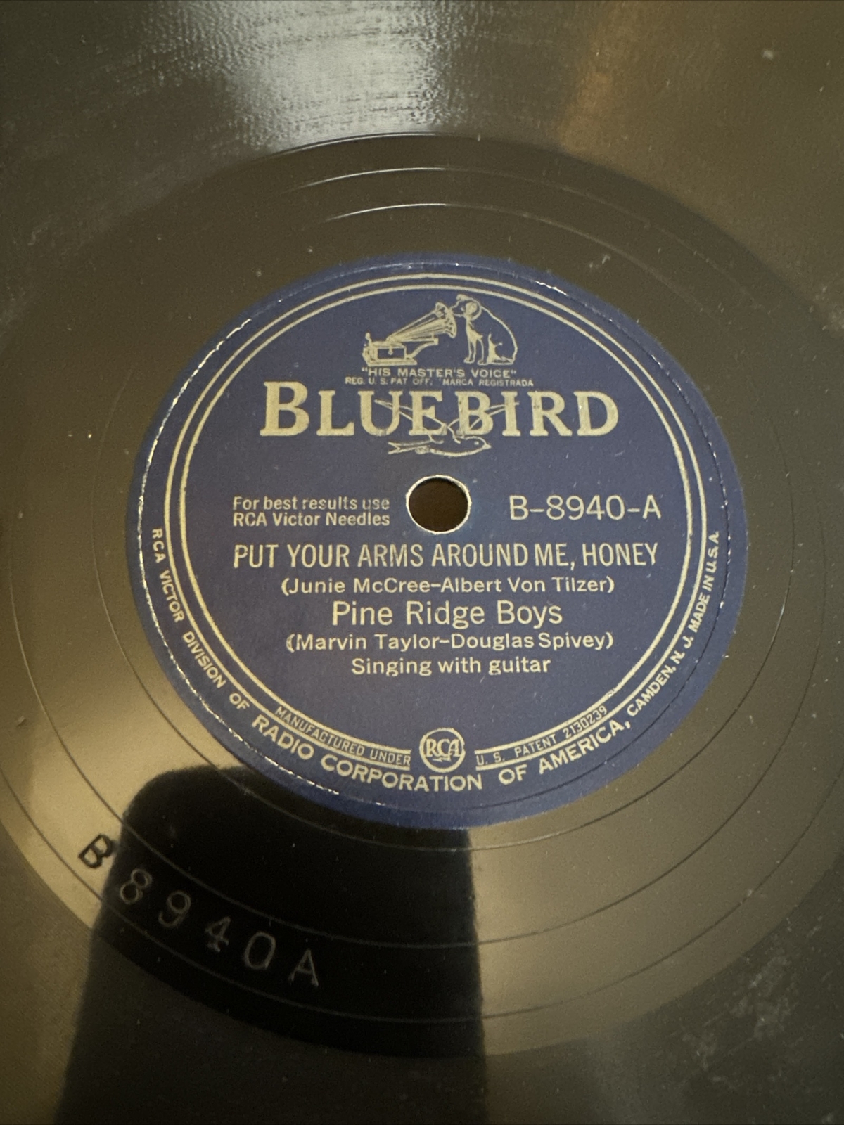 Bluebird 78 RPM Pine Ridge Boys - Put Your Arms Around Me Honey 8940 V+ ...
