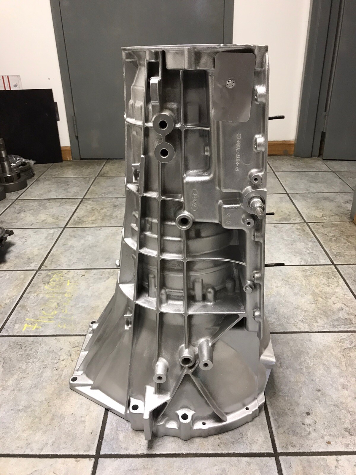 Ford E40D Trans Case Empty F0TP-7006-BB 7.3L Diesel 1990-95 F150 F250 ...