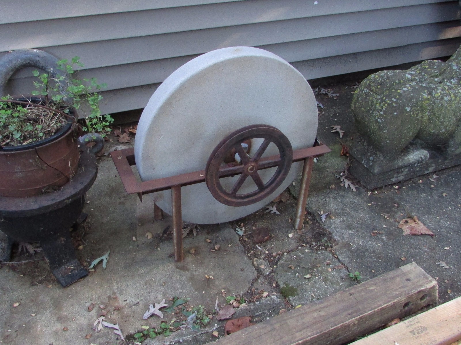 Antique Grinding Stone Wheel Industrial Iron Steampunk Garden Sculpture ...