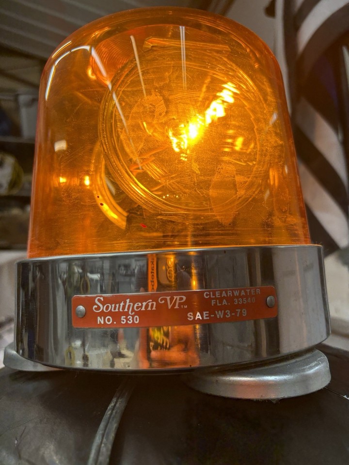 Southern VP No. 530 SAE-W3-79 Rotating Amber Beacon Light 12V DC | eBay