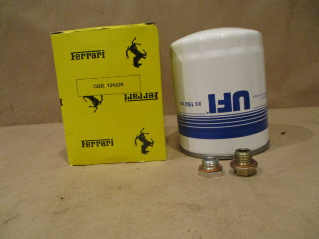 Ferrari Testarossa - Oil Change Kit - Filter And Plugs 124228 | eBay