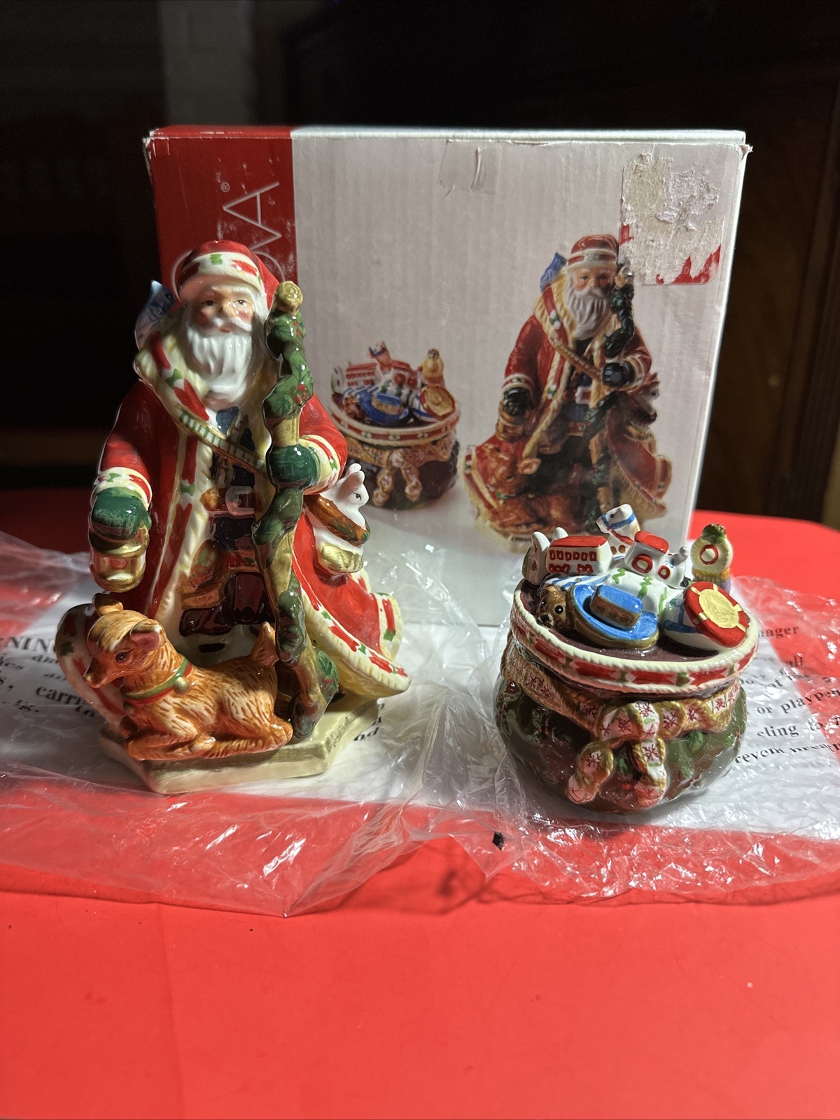 Retired Studio Nova Woodland Holly Santa Salt And Pepper Shakers Bag Of Toys New | eBay