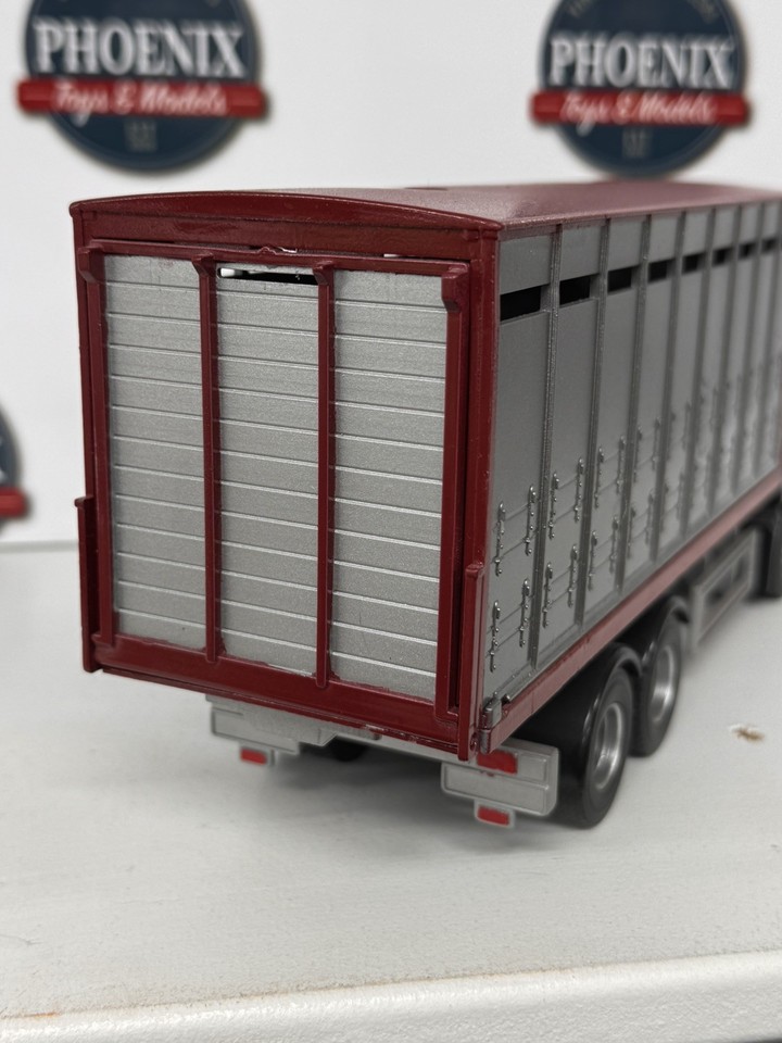 Britains Farm Vehicles 1:32 Converted Tri-Axle Livestock Transporter ...