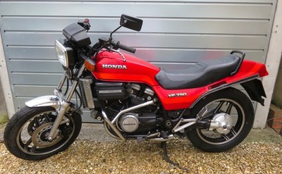 Honda VF750S - Sabre V4 project bike thats 98% there with 27000 miles ...