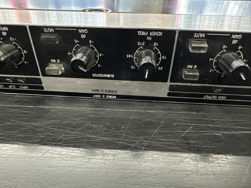 Behringer Super-X Pro CX2310 V2 Multi-channel Crossover with Subwoofer ...