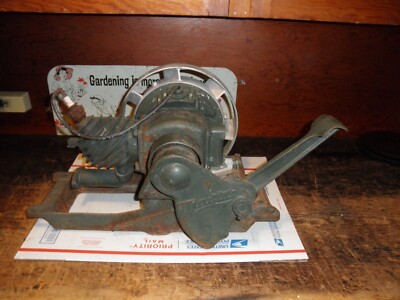 Engines - Running Maytag Model 92 Gas Engine
