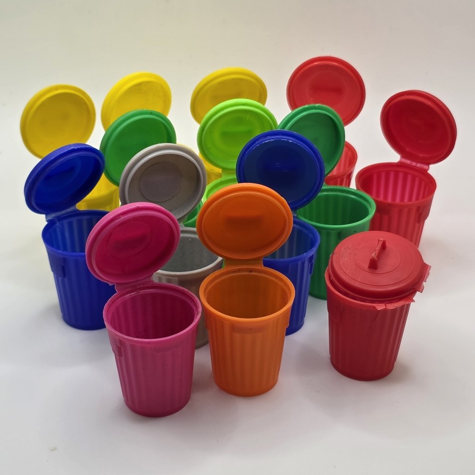 1970s Topps Chewing Gum • Garbage Trash Can Candy Plastic Container ...