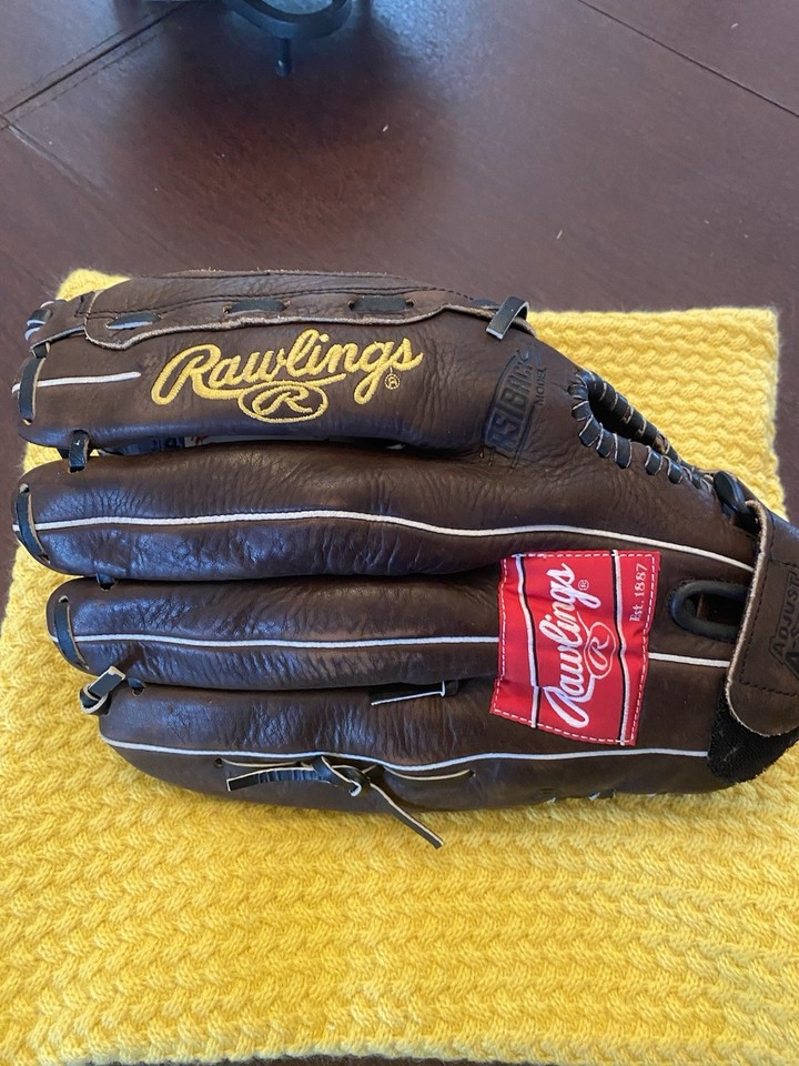 Rawlings RS130 - 13" Inches Renegade Fastback Leather Right Hand Throw ...