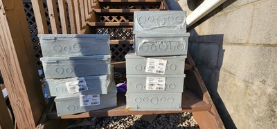 Boxes & Enclosures - Hinged Cover