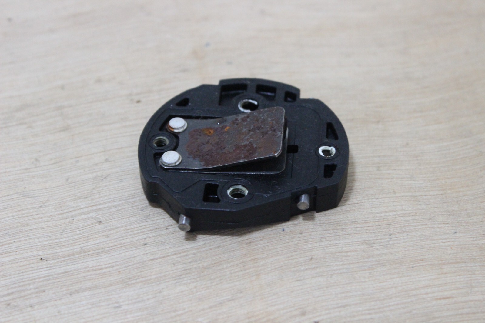 Stihl 009 009L 010 011 AV Chainsaw Genuine Reed Valve Block intake 1120 ...