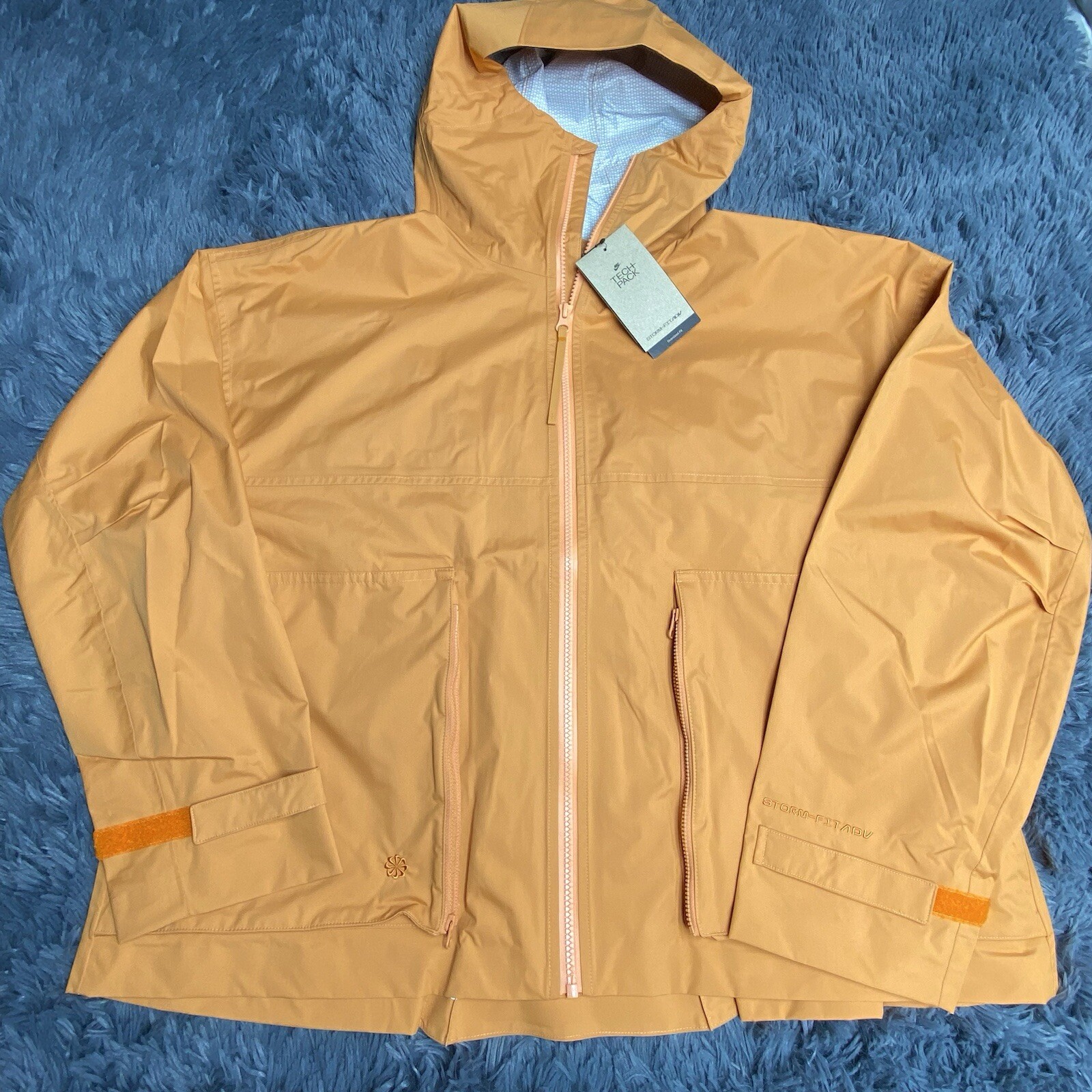 Nike Womens Tech Pack Rain Jacket Coat Oversized Fit Storm Fit-ADV ...