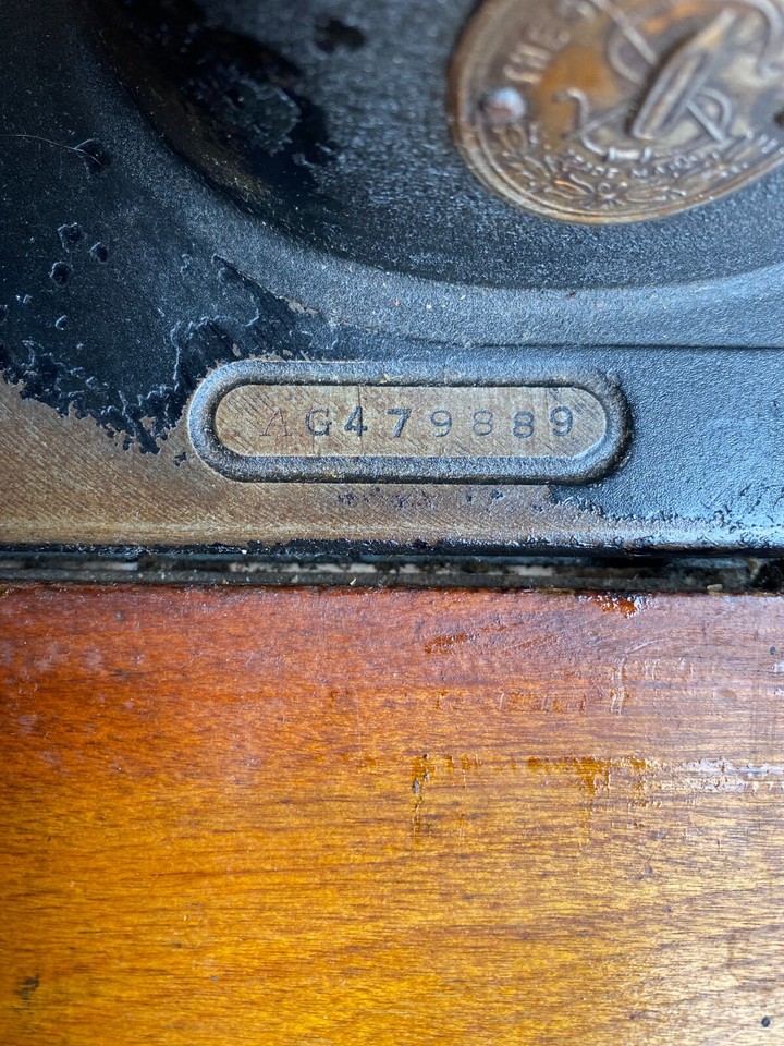 Singer 241-12 Vintage Working Industrial Sewing Machine with table and ...