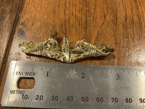 ORIGINAL WWII USN FULL SIZE SUBMARINE OFFICER DOLPHINS BADGE PIN, PB | eBay