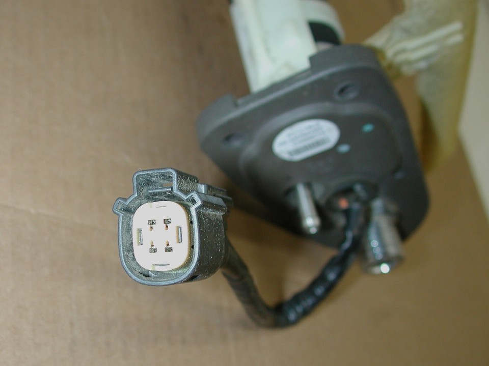 HARLEY DAVIDSON Softail 2018-2025 OEM 61200043 Fuel Pump Sending Unit ...